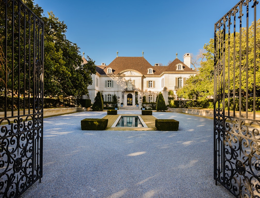 The Crespi Estate was built in the 1930s by an Italian-born cotton ...